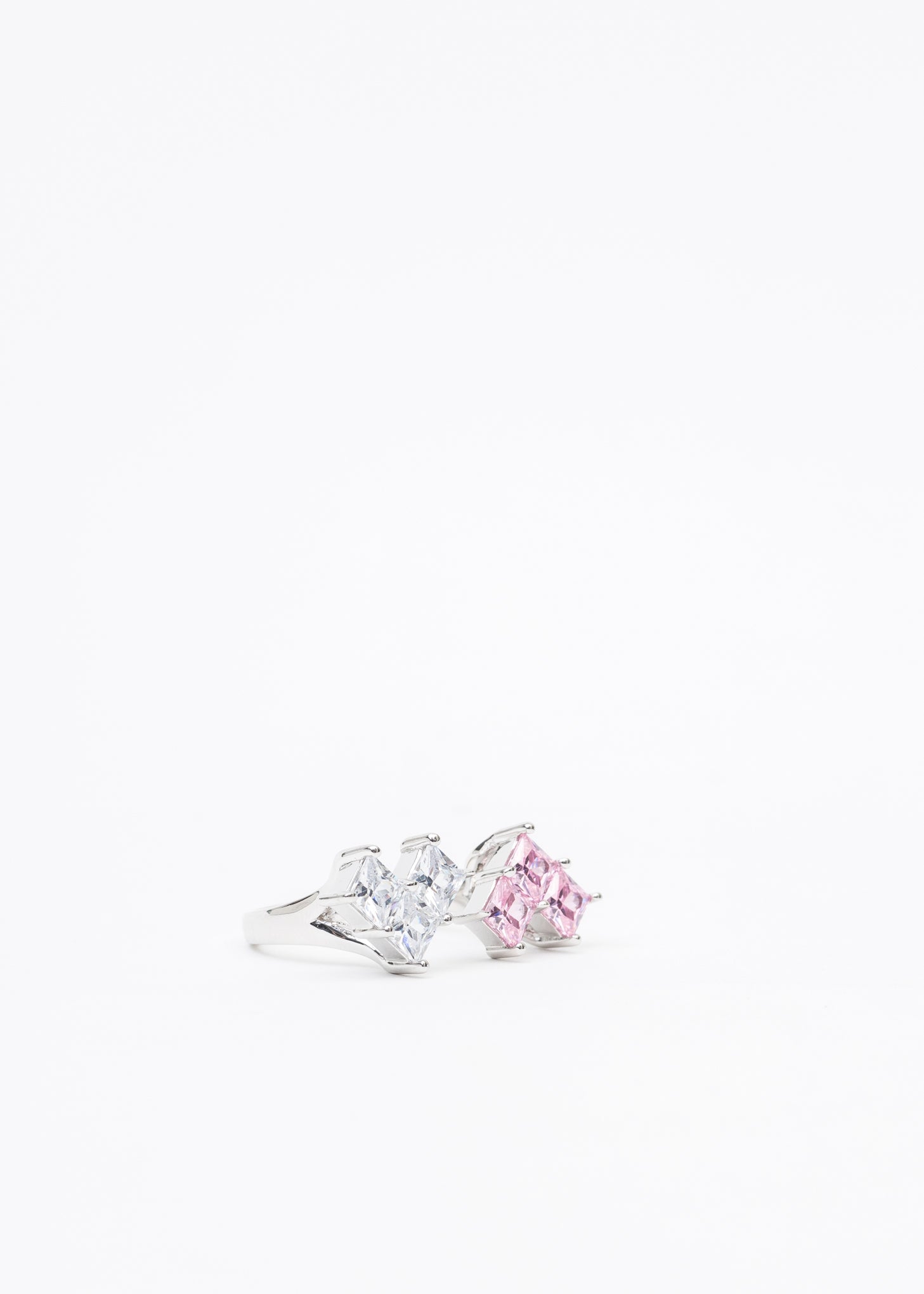White And Pink Rhinestone Double Hearts Ring – 017 Shop