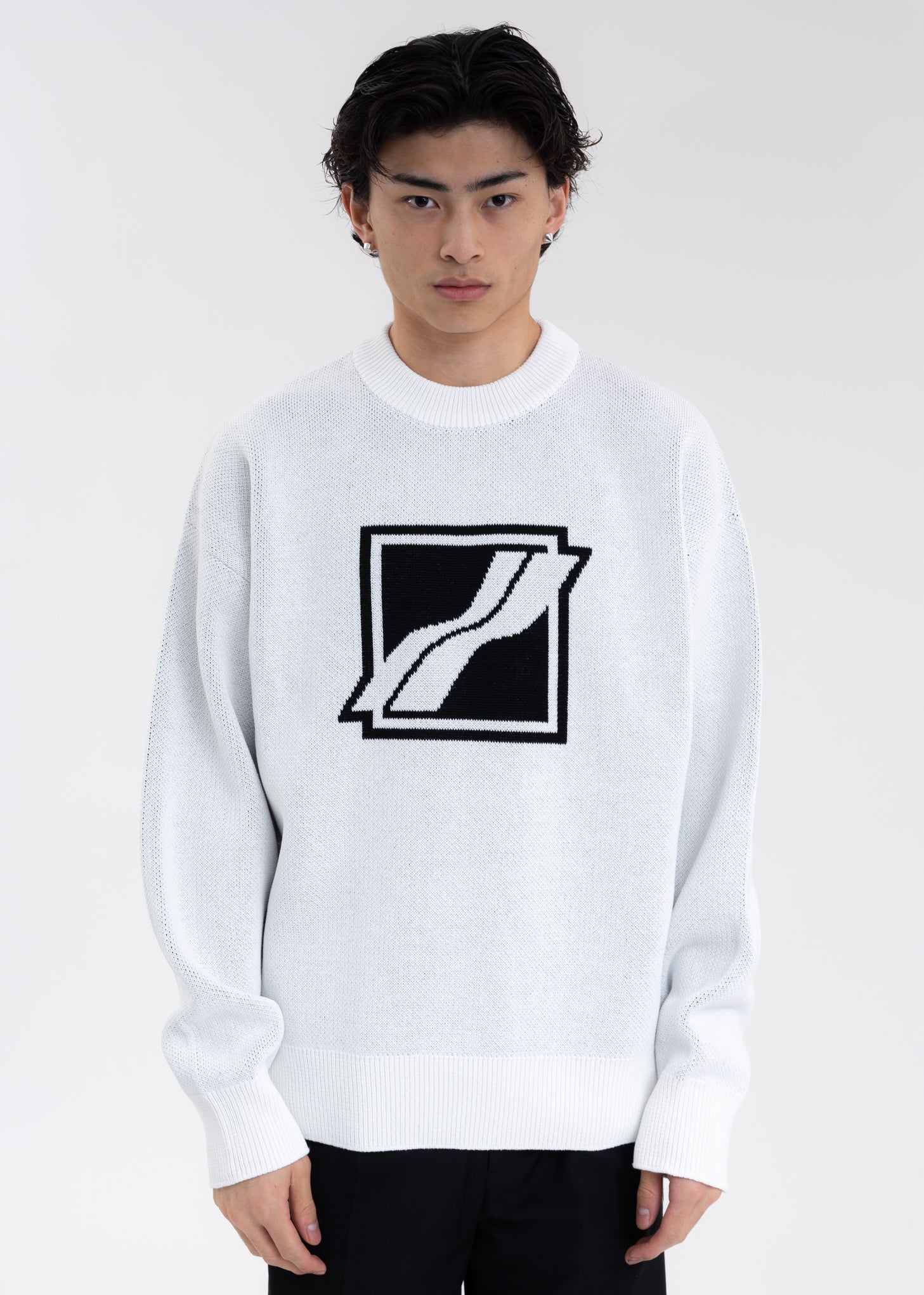 WHITE SQUARE LOGO JACQUARD KNIT PULLOVER – 017 Shop