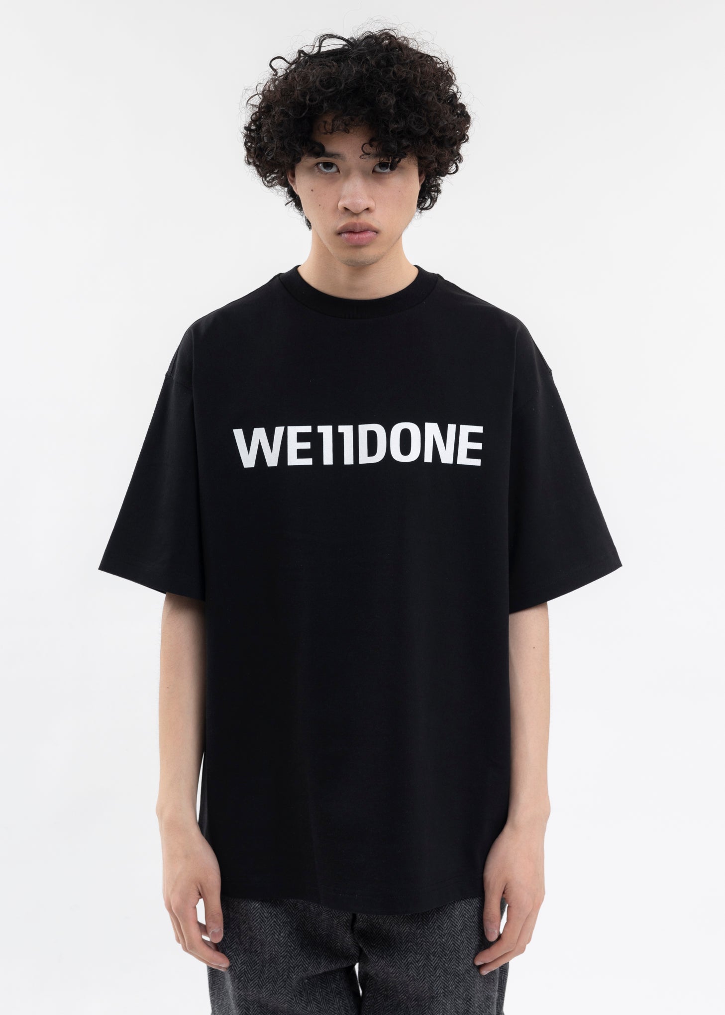 BLACK BASIC LOGO LARGE T-SHIRT – 017 Shop