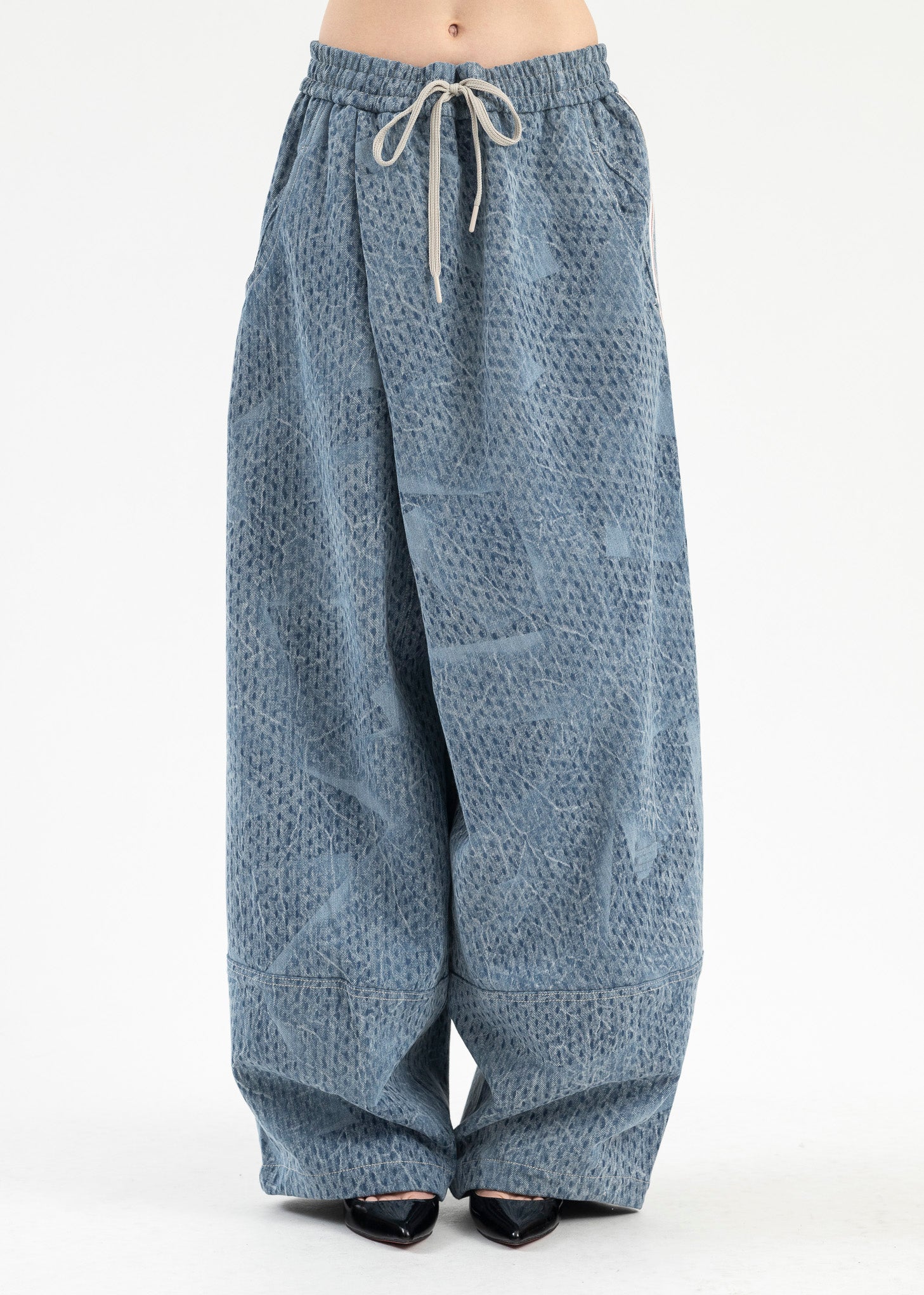 CYBER BLUE LAMAR PATTERN WASHED JEANS – 017 Shop