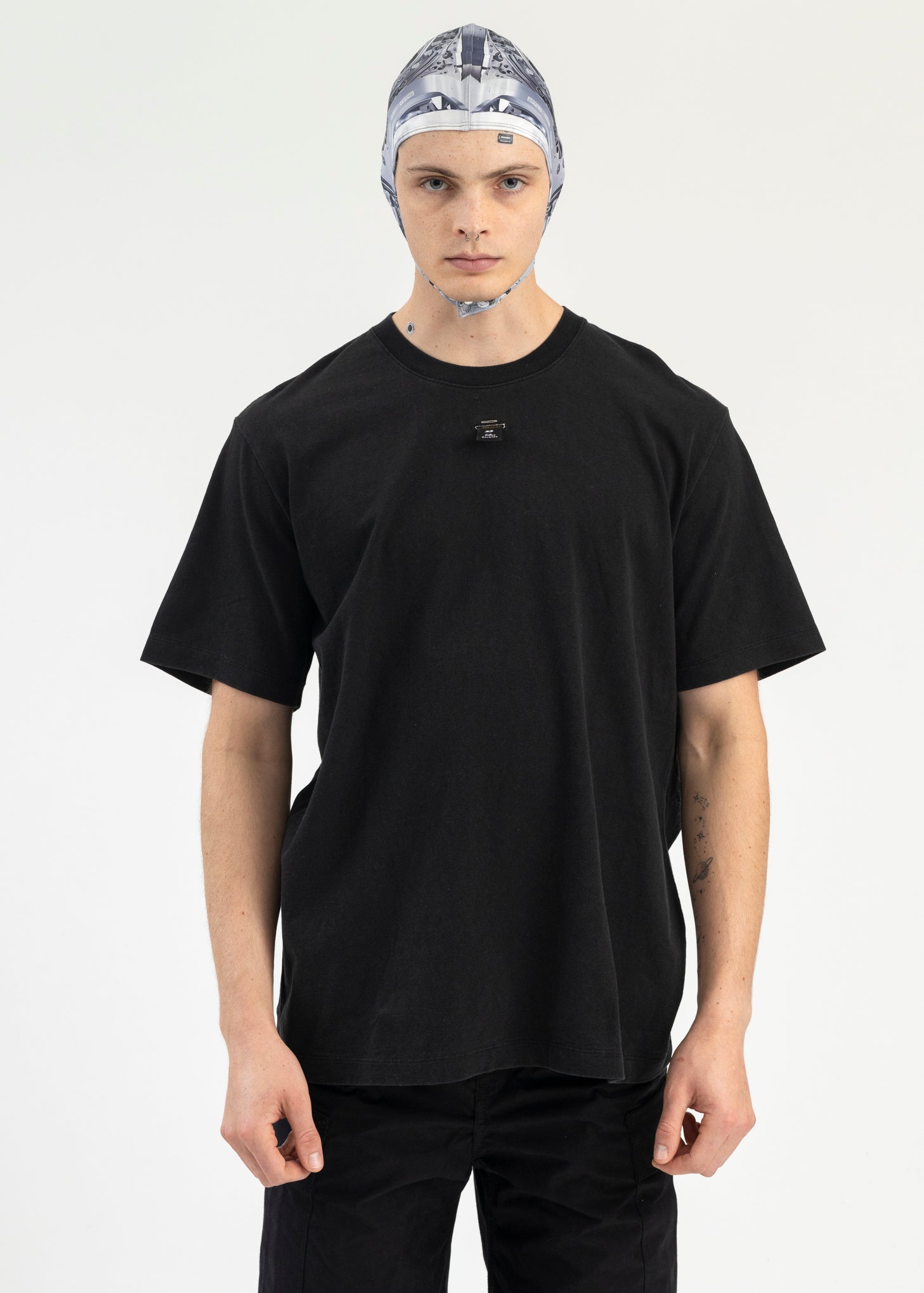BLACK SD CARD EMBROIDERY T-SHIRT – 017 Shop