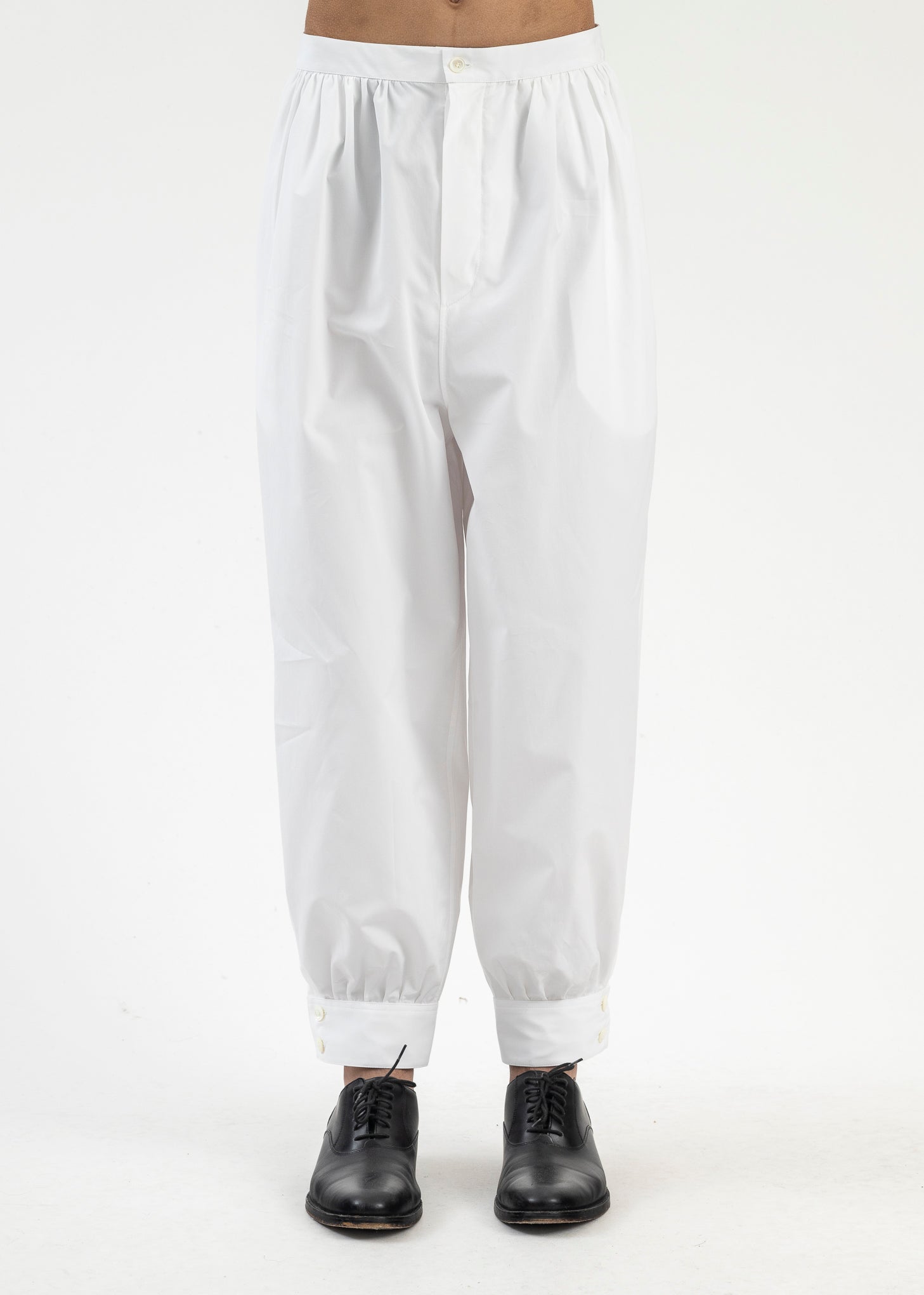 White Trousers – 017 Shop