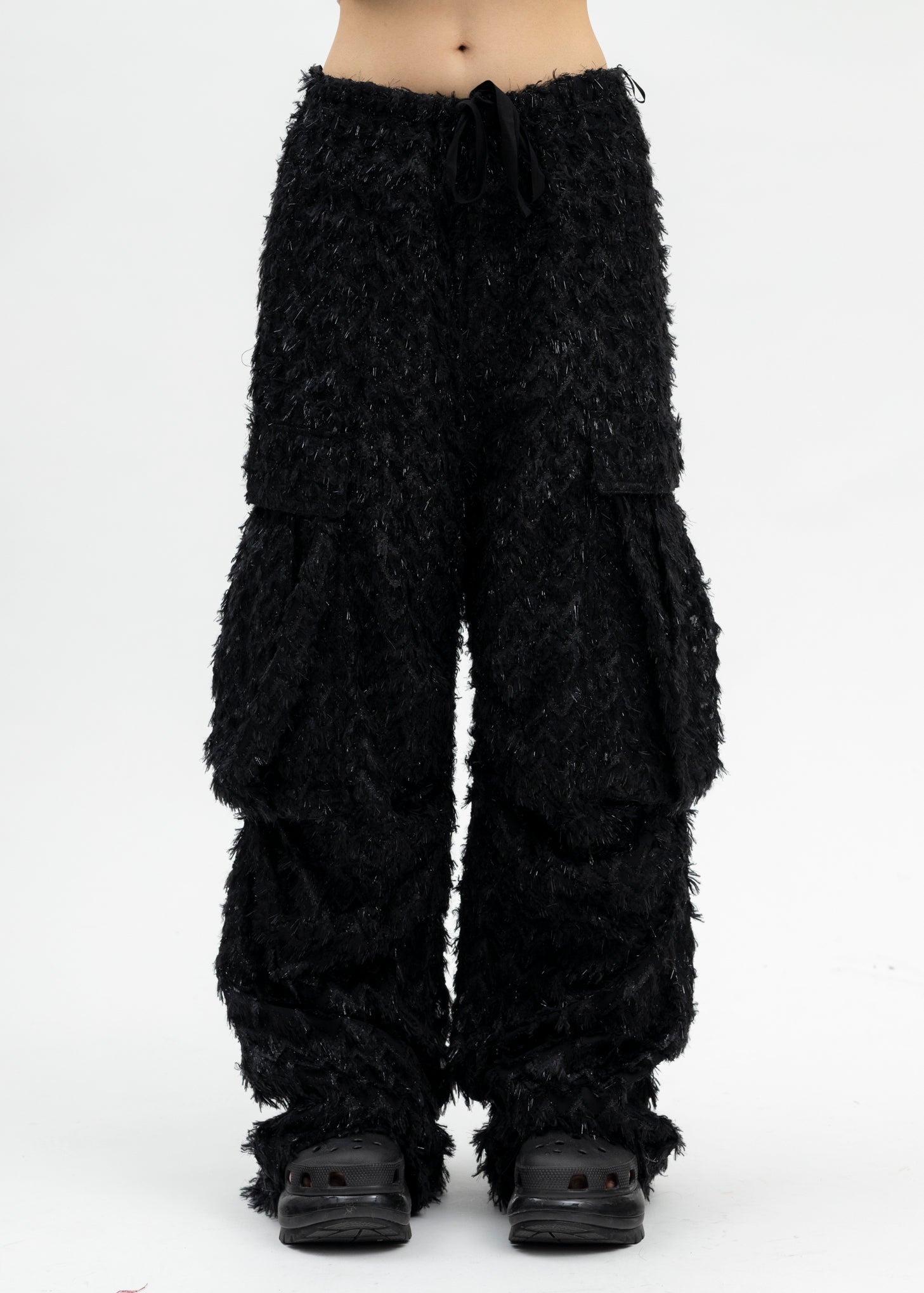 BLACK FLUFFY CARGO PANTS – 017 Shop