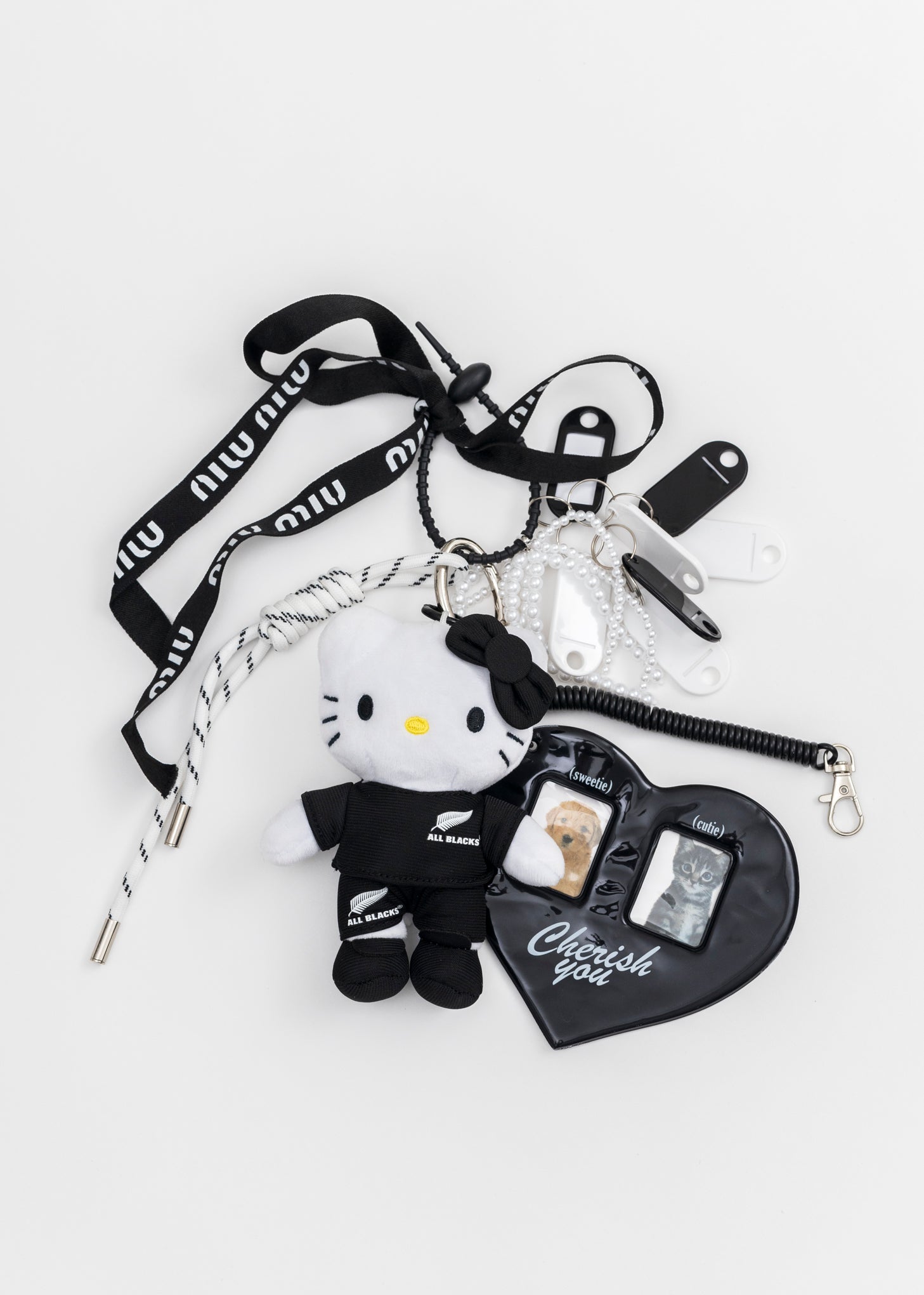 Black Pearl Kitty Keyring With Miu – 017 Shop