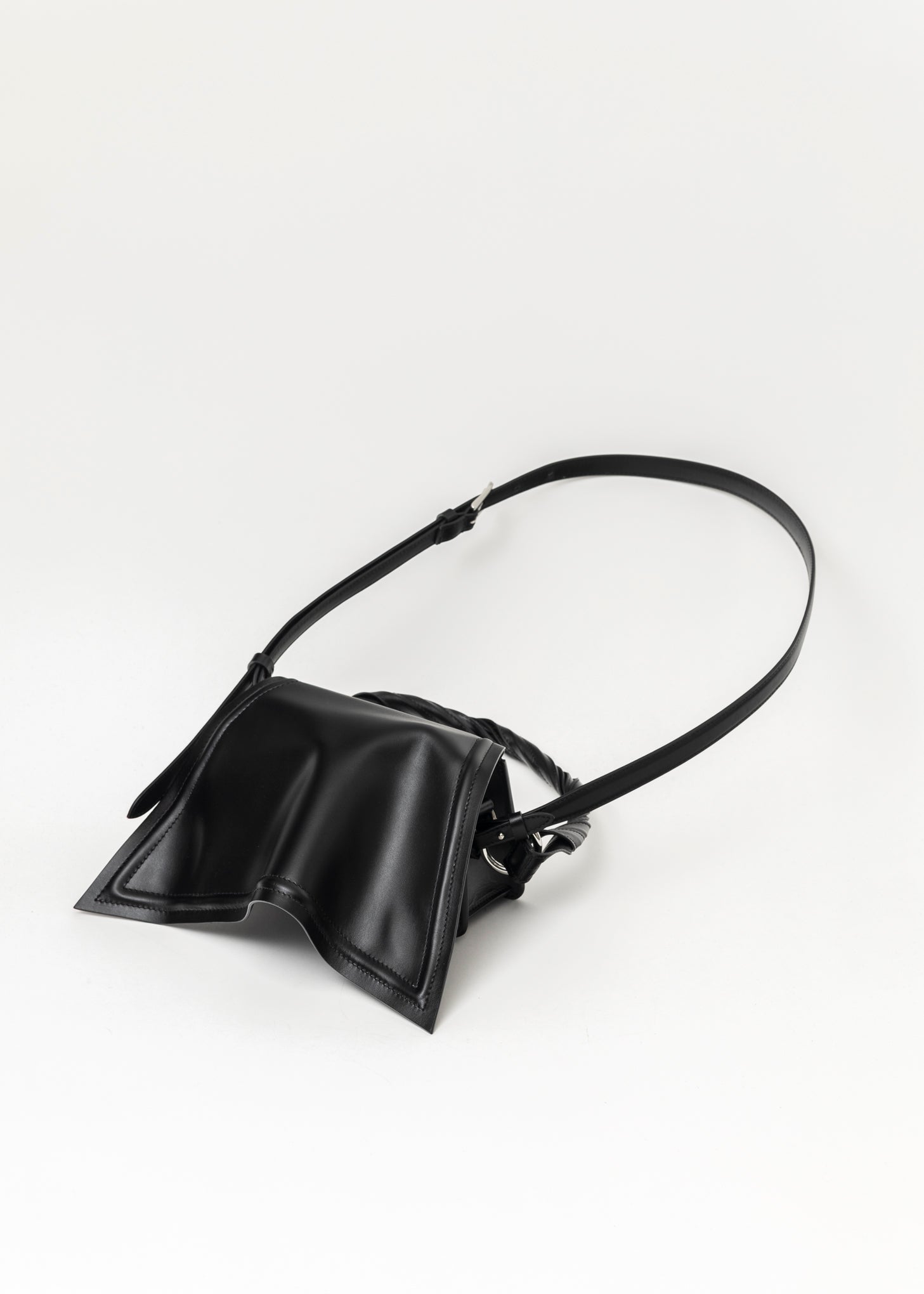 BLACK MINI WIRE BAG – 017 Shop
