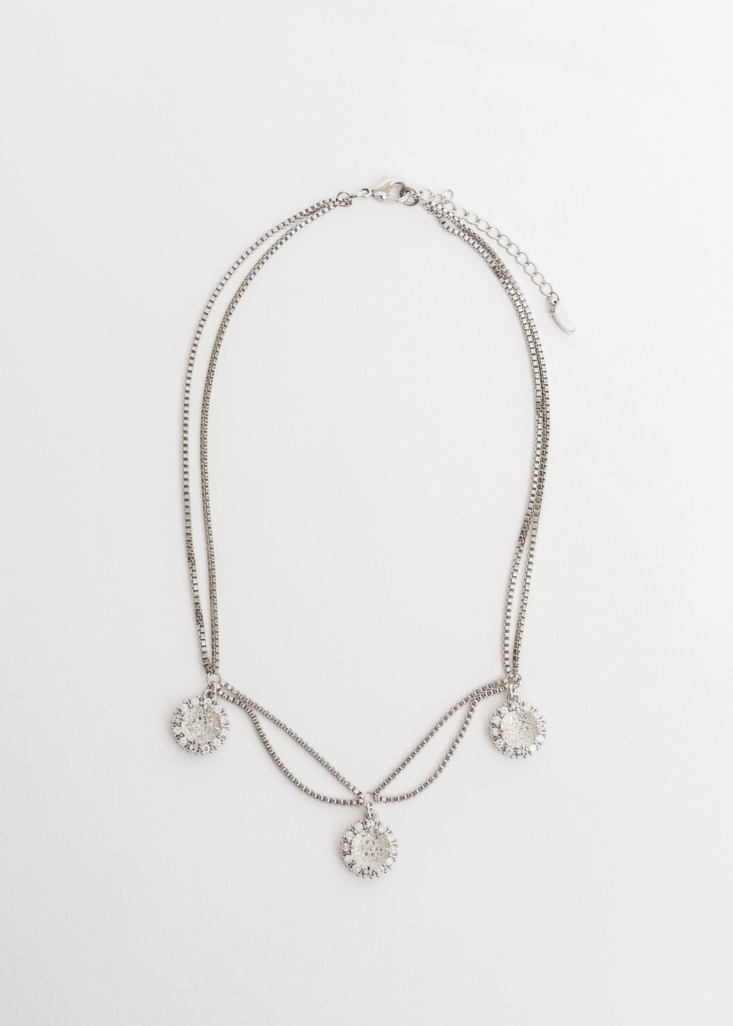 Silver And Rhinestone Daisy Necklace – 017 Shop