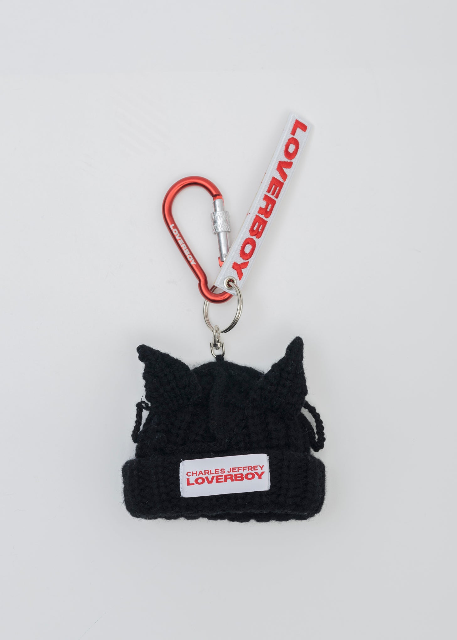 BLACK CHUNKY EARS BEANIE KEYRING – 017 Shop