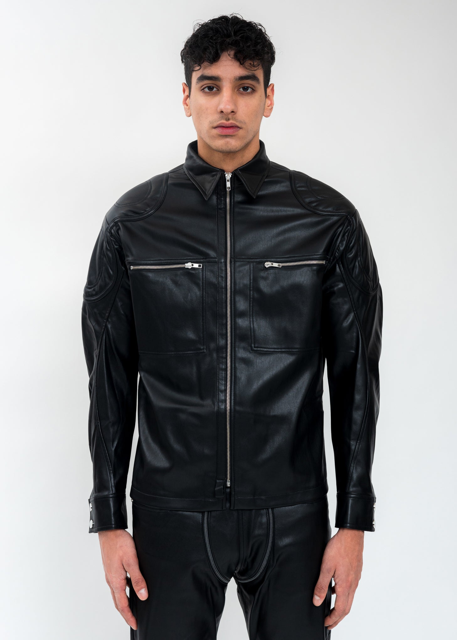 Black Jacket With Patches And Zip – 017 Shop