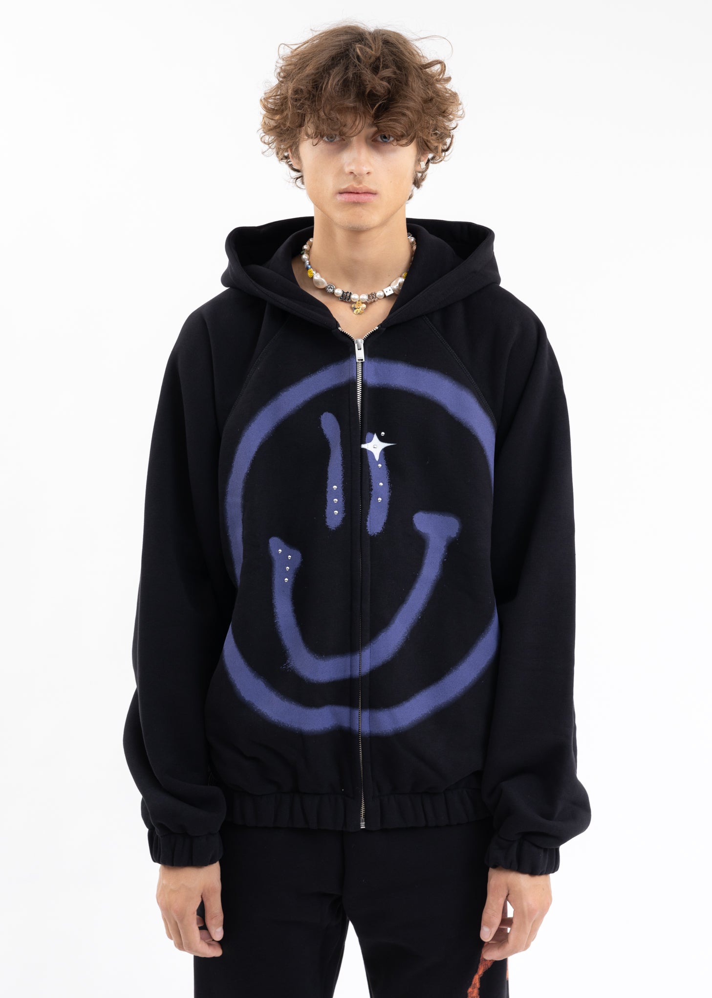 BLACK GIGA SMILEY ZIPPED HOODIE – 017 Shop