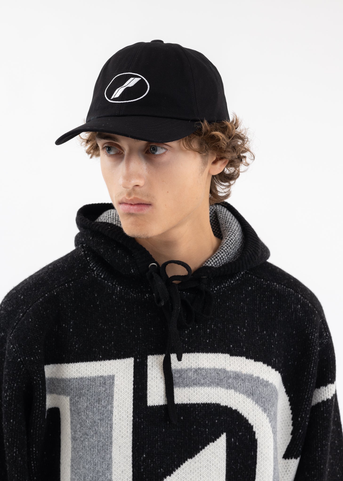 BLACK BASIC SYMBOL CAP – 017 Shop