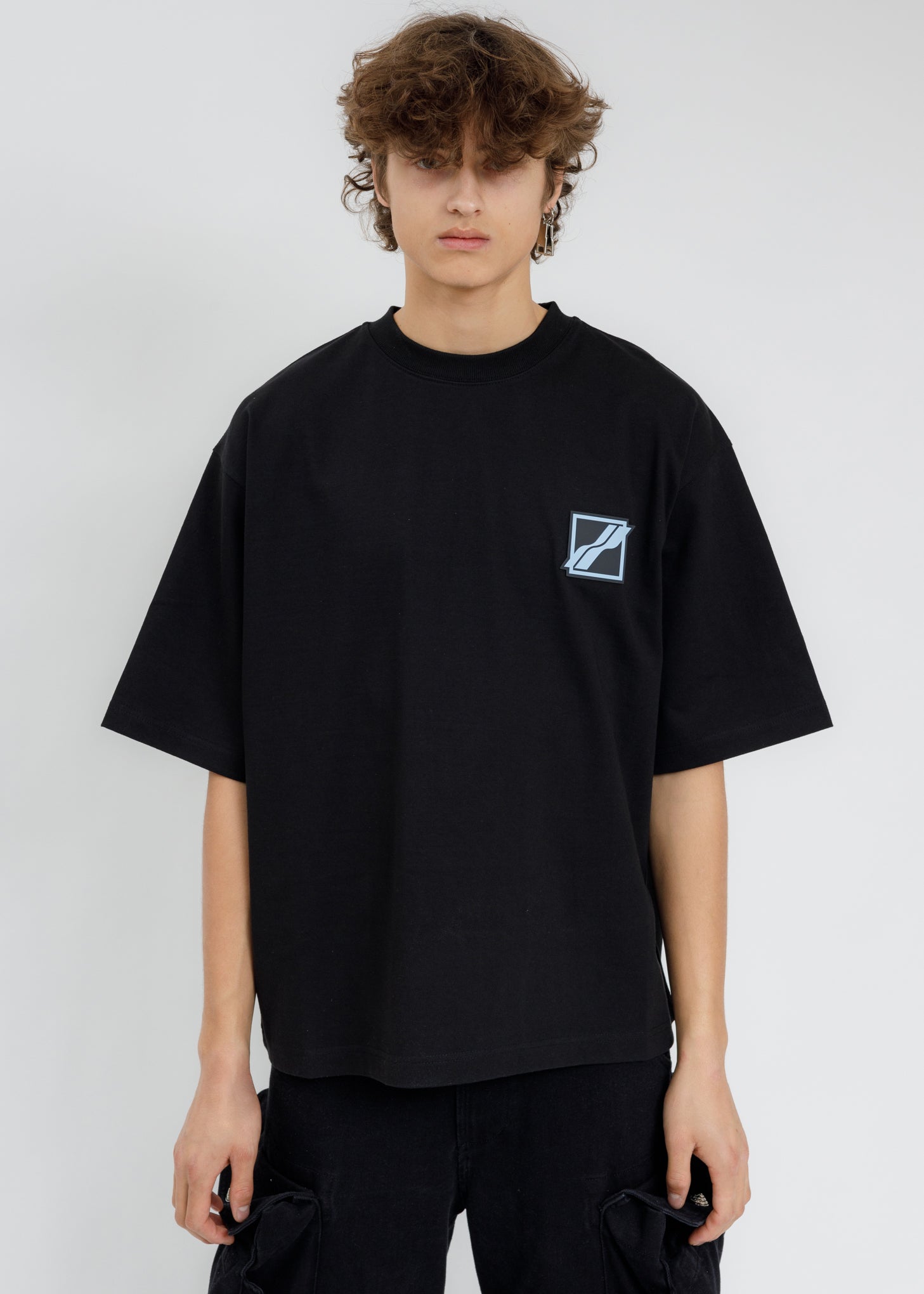 Black Hotfix Patch Logo T-Shirt – 017 Shop
