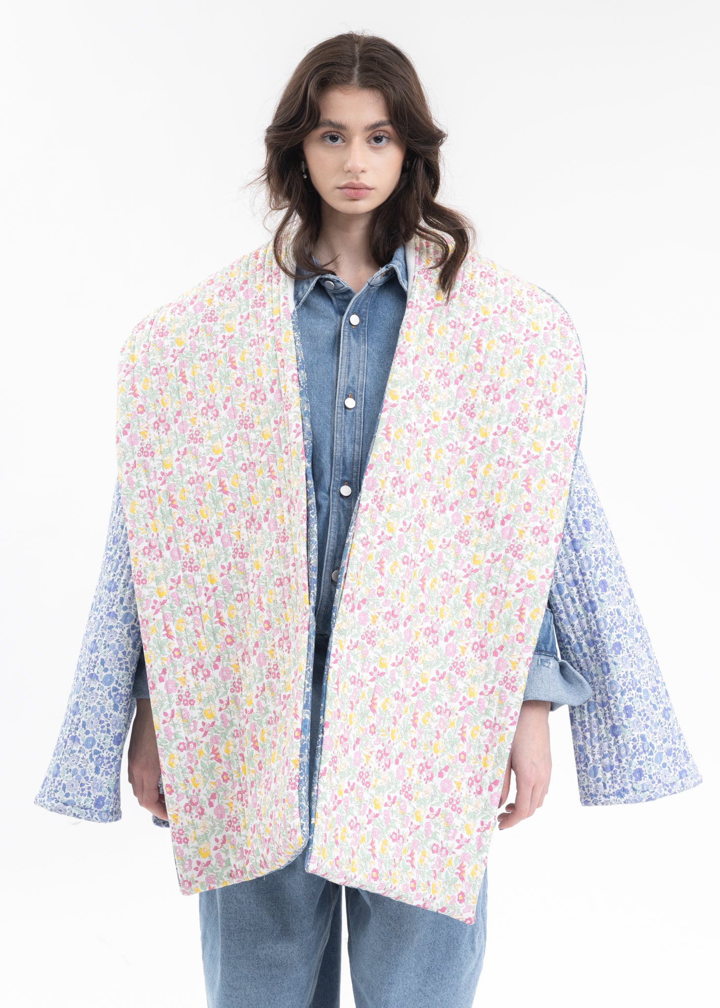 LIGHT BLUE AND ECRU FLOWERS REVERSIBLE QUILTED CROPPED SCARF – 017 Shop