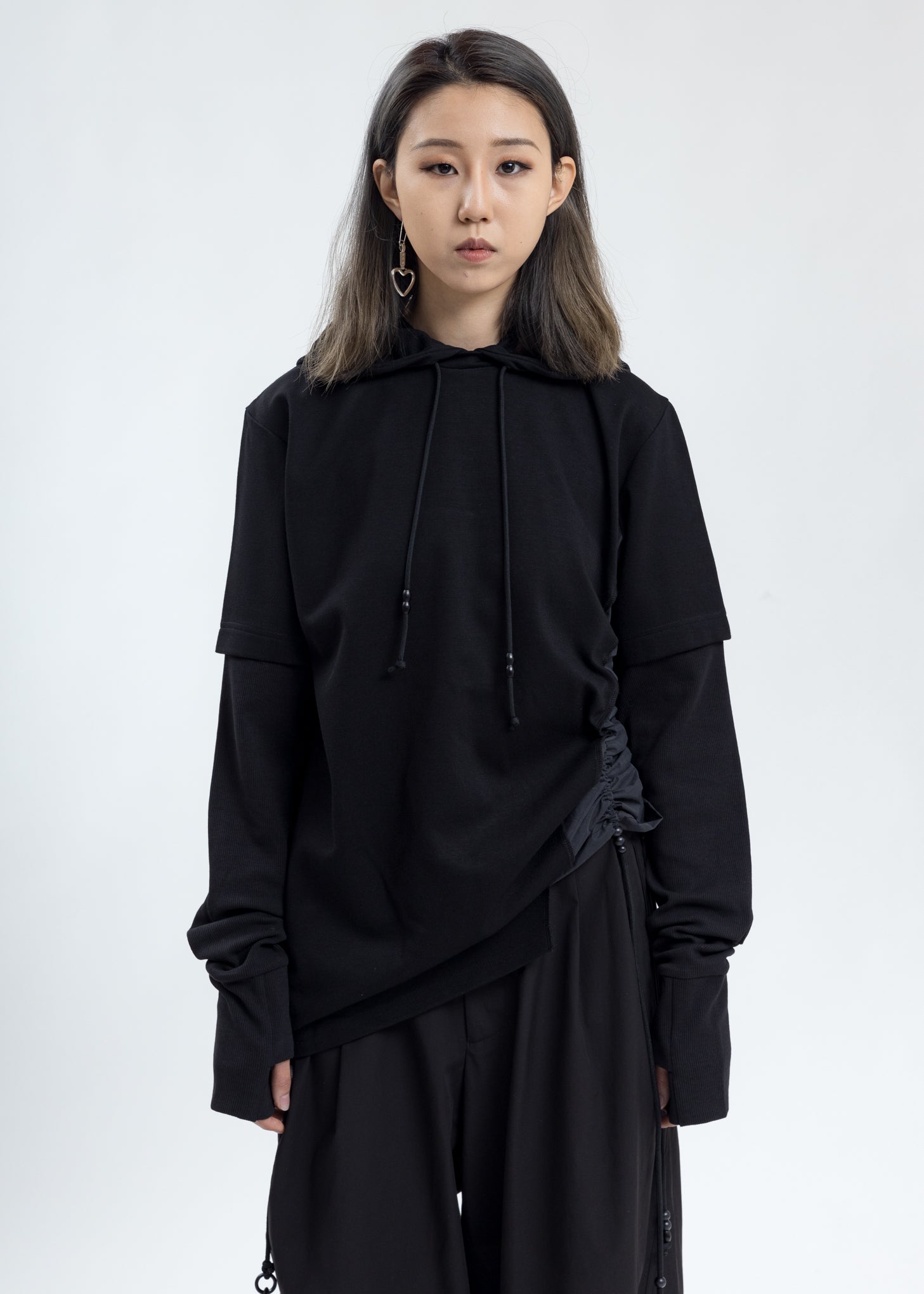 Black Twisted Hoodie – 017 Shop