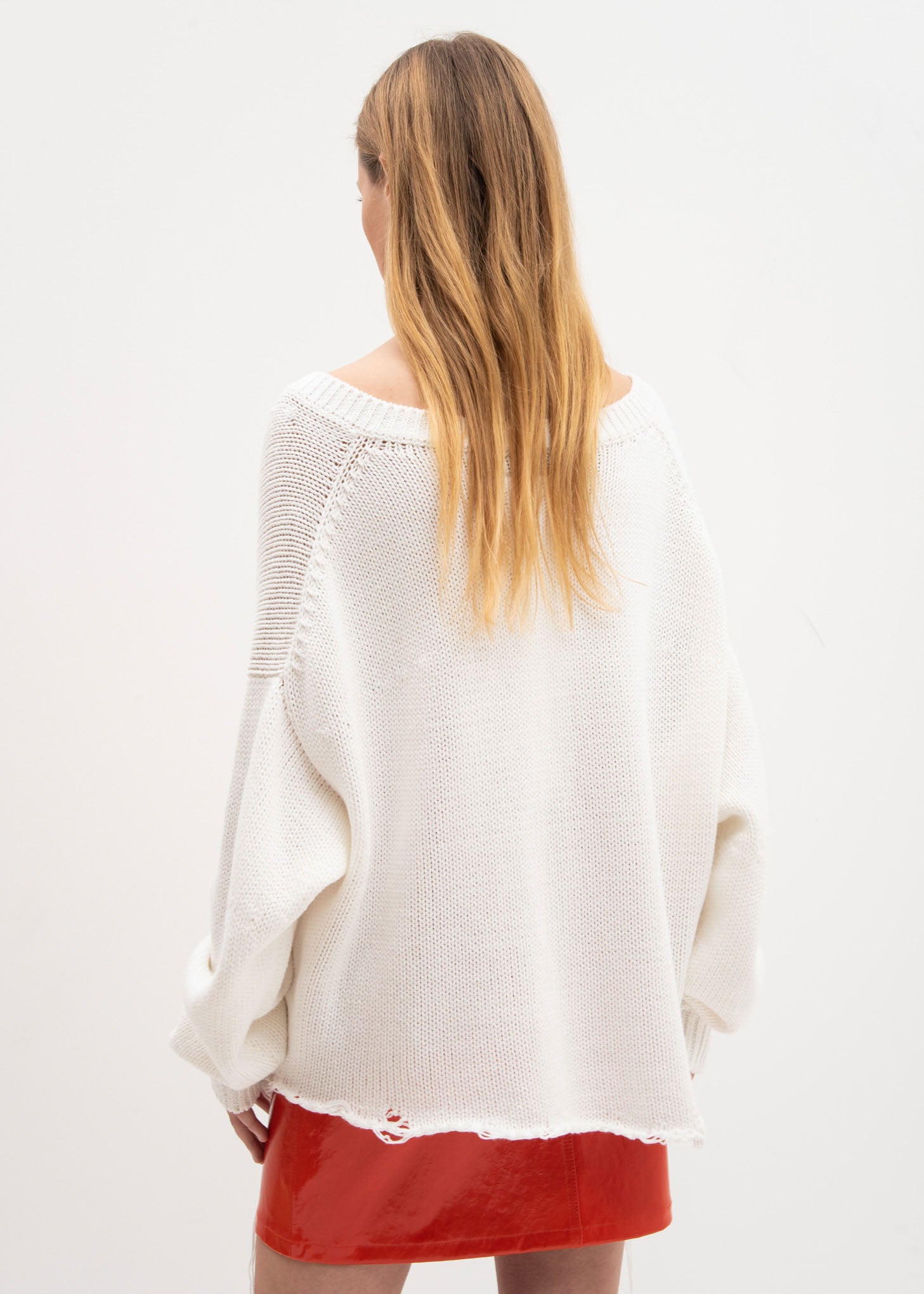 White 3D Patch Cut Off Sweater – 017 Shop