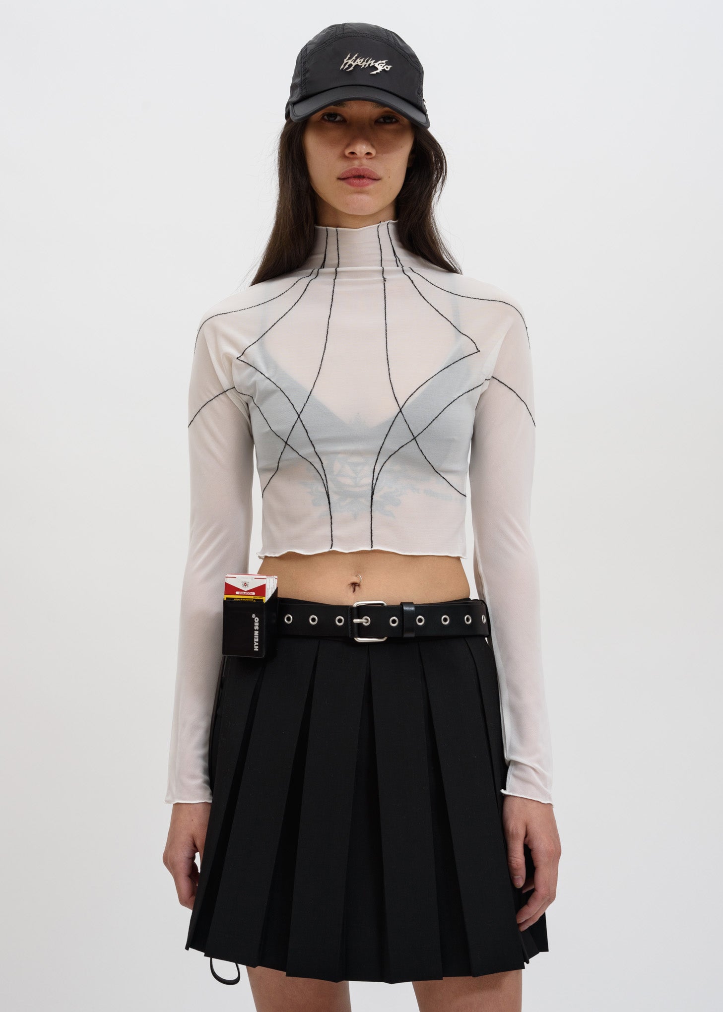 White Black Line Top – 017 Shop