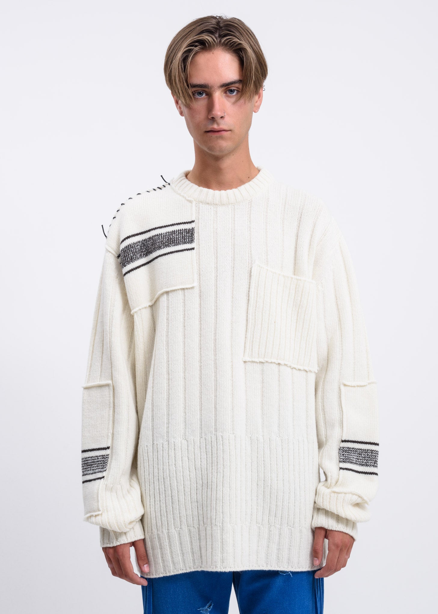 White Stitch Embroidery Sweater – 017 Shop