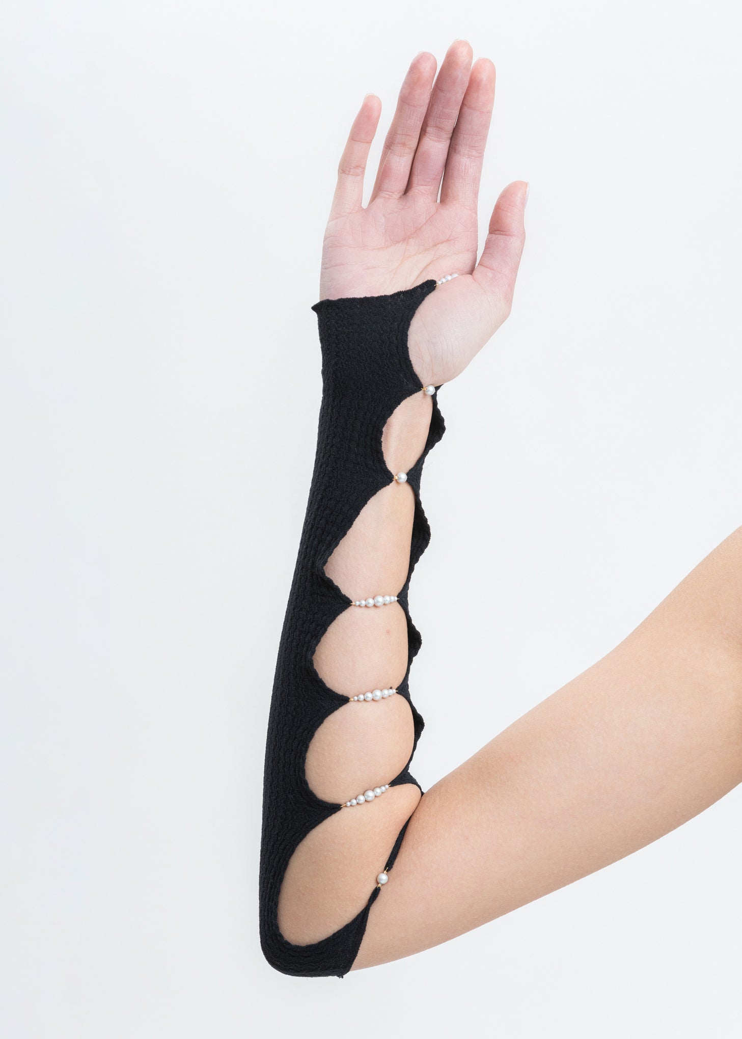 Black Single Arm Sleeve – 017 Shop